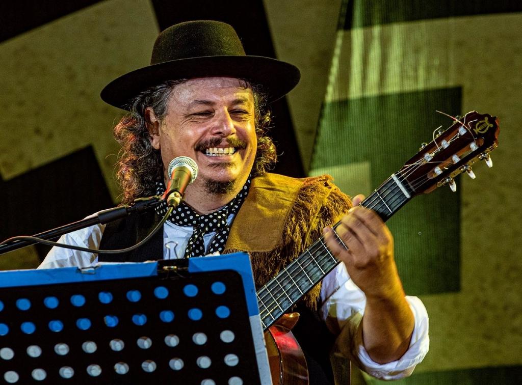 "Soy un hombre feliz", dice Adrian Maggi, que no se inscribe en la ...