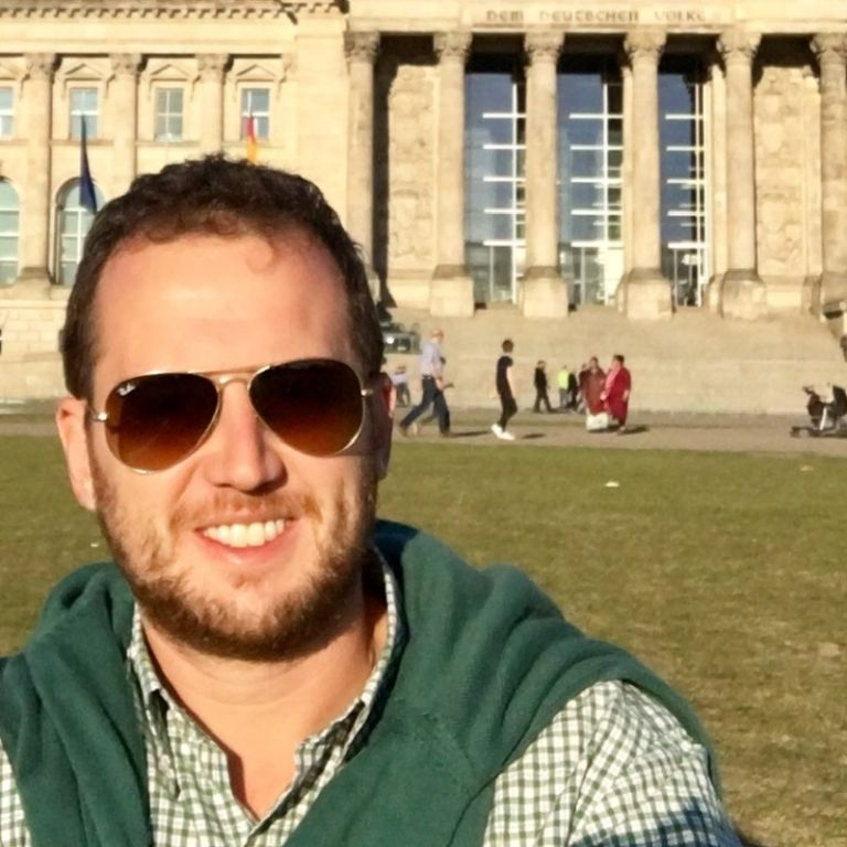 La familia Cerini, con un esquema asociativo, apostó todo a la cadena ...