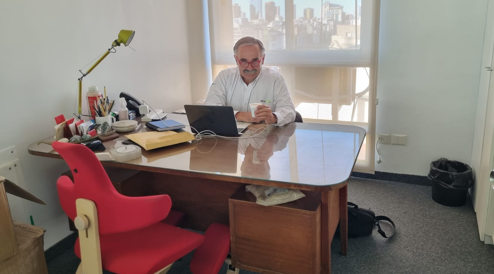 Breve historia de Claudio Cabral, un veterinario apasionado por las nuevas tecnologías que ...