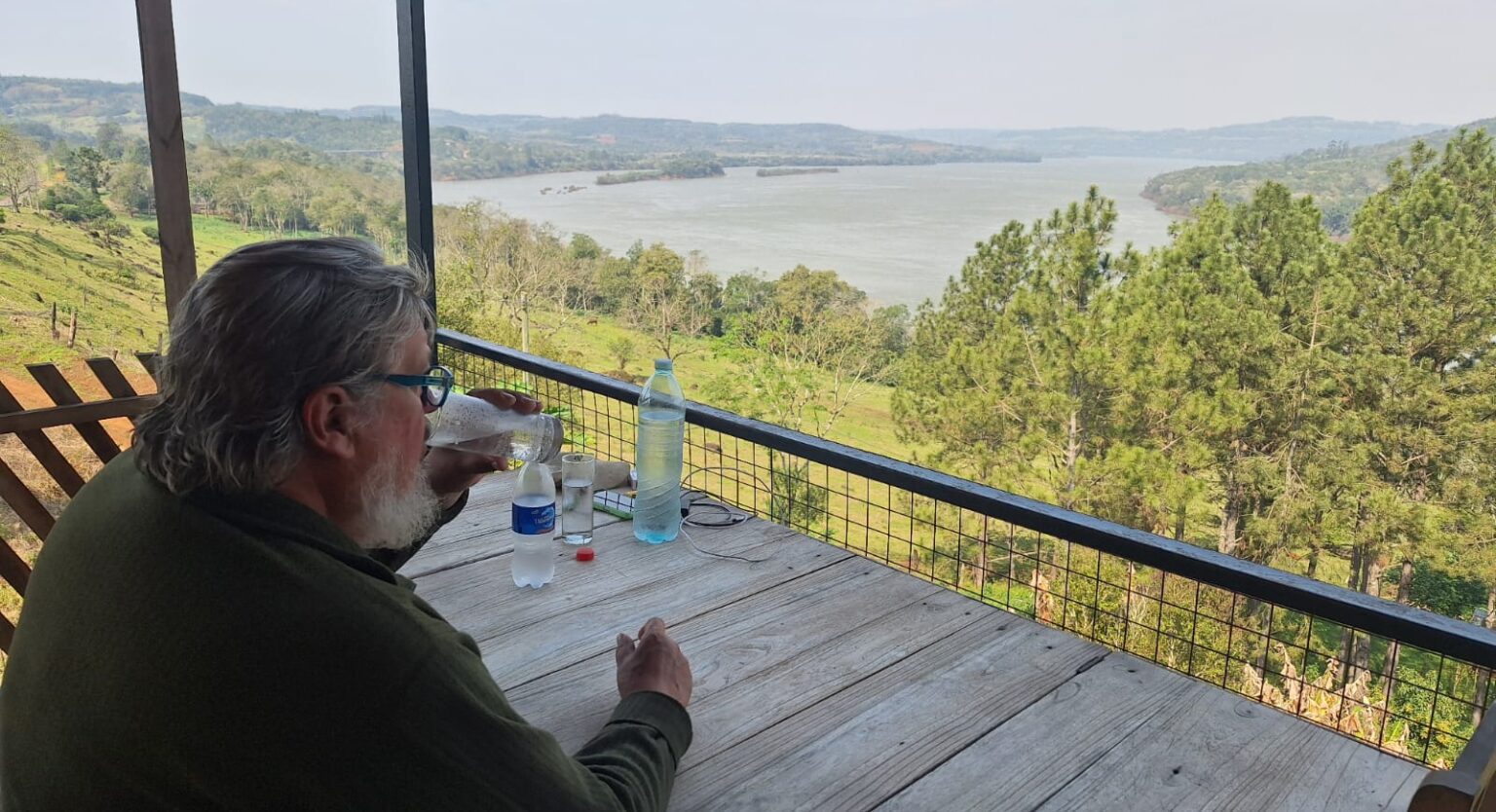 Un Forrest Gump criollo y comprometido: El biólogo Alejandro Brown ...